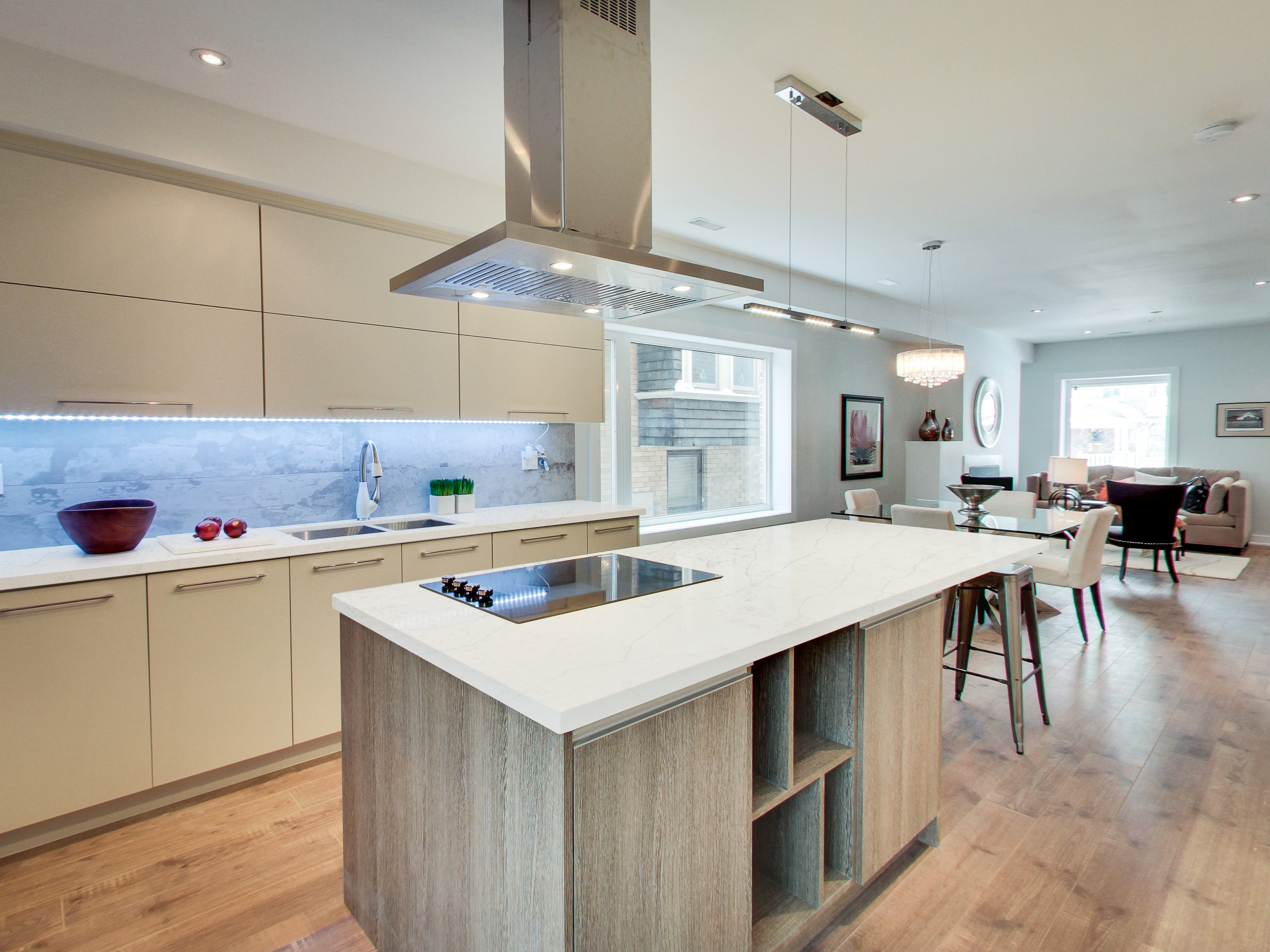 Calacatta Tuscany Quartz - Stone Warehouse
